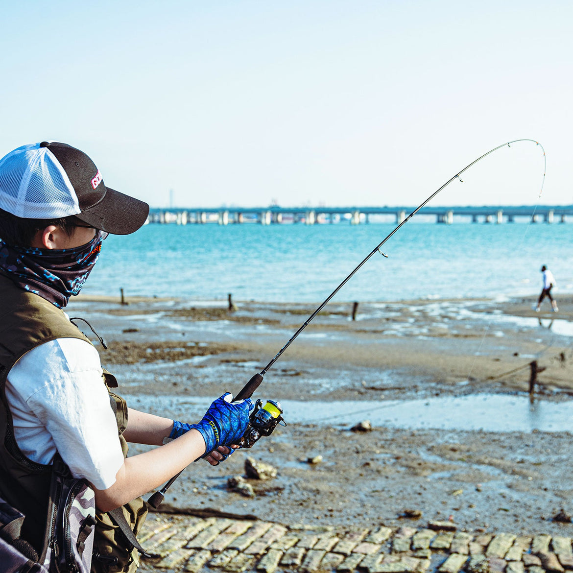 Goture Ultralight Fishing Rod, 2 Piece Crappie Trout Rod, Spinning/Cas ...